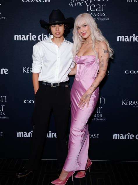Aussie Pop Princess Peach Prc Steps Out One Month After Break Up