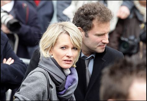 Photo Pierre Sled et Sophie Davant Obsèques de Thierry Gilardi à l église de Montfort L