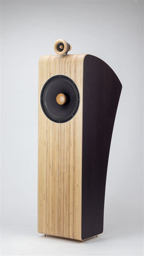 Closer Acoustics Vigo Classic Loudspeakers Pair Stereopolis
