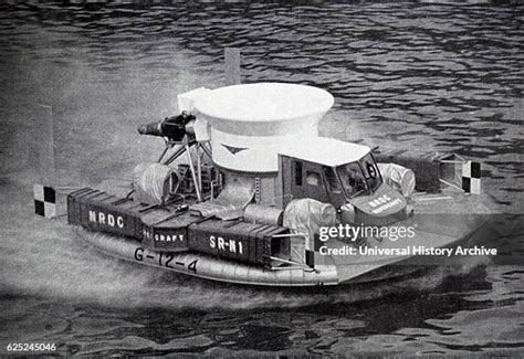 Hovercrafts Photos And Premium High Res Pictures Getty Images