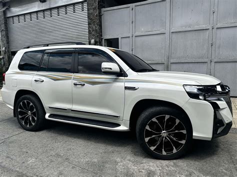 Toyota Land Cruiser Lc 200 Auto Cars For Sale Used Cars On Carousell