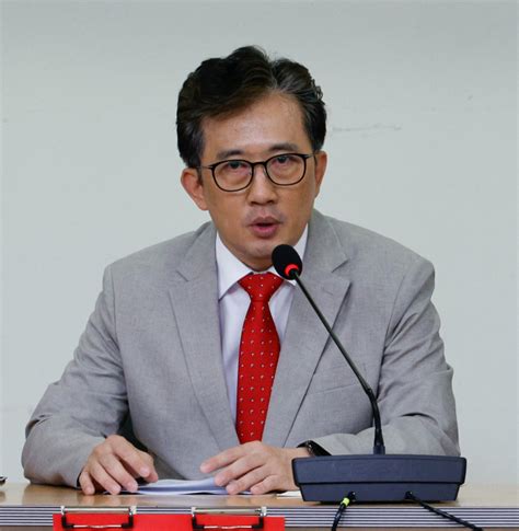 ‘탈북외교관 리일규 北 엘리트층 인식 변해김정은 즉흥성에 환멸