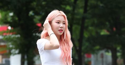 모모랜드 주이 여름엔 핫팬츠