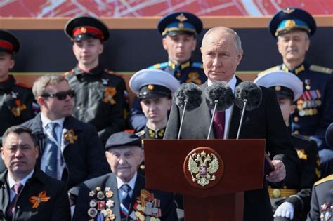 The Dangerous Loophole In Western Sanctions On Russia Foreign Policy