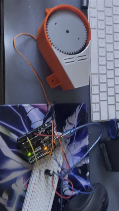 anyone know why this servo is acting weird r arduinoprojects