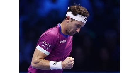 Каспер Рууд попълни четворката на полуфиналите в Торино