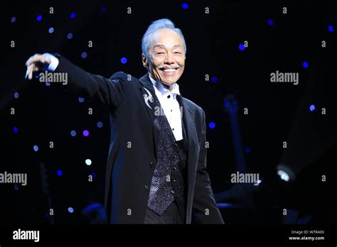 Japanese Singer Songwriter Tanimura Shinji Sings At The Tanimura