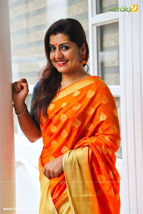 Sarayu Mohan Photos Pictures And Sarayu Images