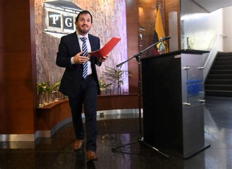 Por Usar Nave Del Estado Con Iván Granda María Paula Romo Enfrentaría Juicio Político