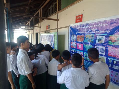 နမ့်ခမ်းမြို့အမှတ် ၃ အခြေခံပညာအထက်တန်းကျောင်း၌ အသိပညာပေး နံရံကပ်စာစောင်ပြပွဲနှင့် စာအုပ်စာစောင