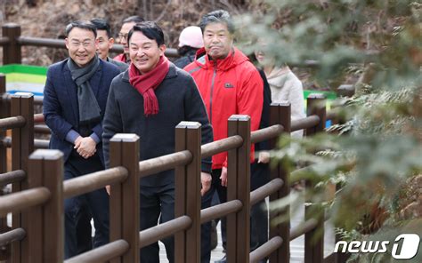 인천 계양을 출사표 원희룡 전 장관 계양산 둘레길 방문 뉴스1