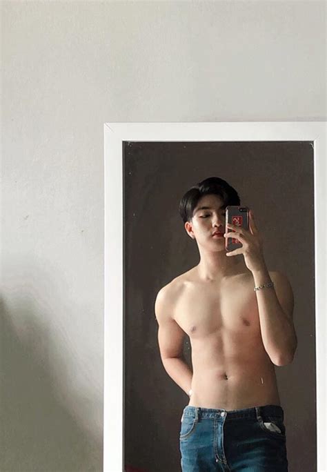 เปิดวาร์ปตามส่องซิกแพค อะตอม เน็ตไอดอล หน้าหล่อ เป้าแซ่บ สุดปัง ข่าว