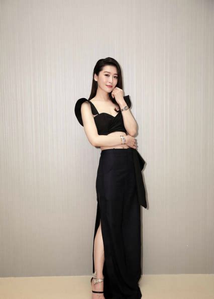 周丽淇，香港女演员，35岁依靠自己的努力在内地走红