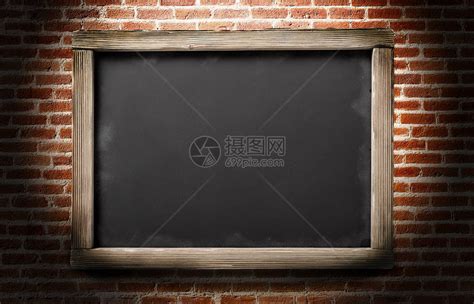 老砖墙背景上的黑板高清图片下载 正版图片502768966 摄图网