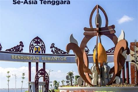 Bendungan Terpanjang Se Asia Tenggara Ada Di Jawa Timur Manfaatnya