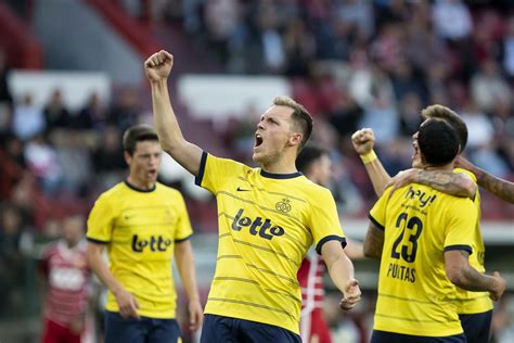 Werder Auf Shopping Tour Belgier Lynen Ist Da Auch Milan Profi Im