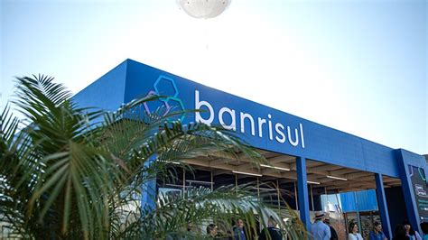 Banrisul supera R milhões em volume de negócios na Expodireto Cotrijal Portal do Estado