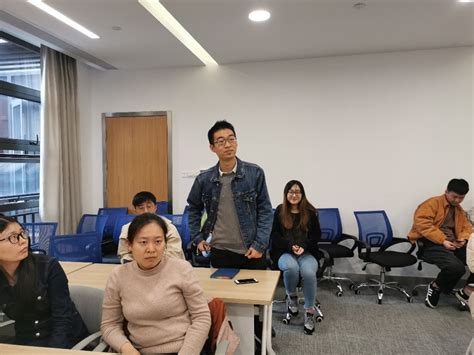 精密光谱科学与技术国家重点实验室启动首场“就业起航月”活动