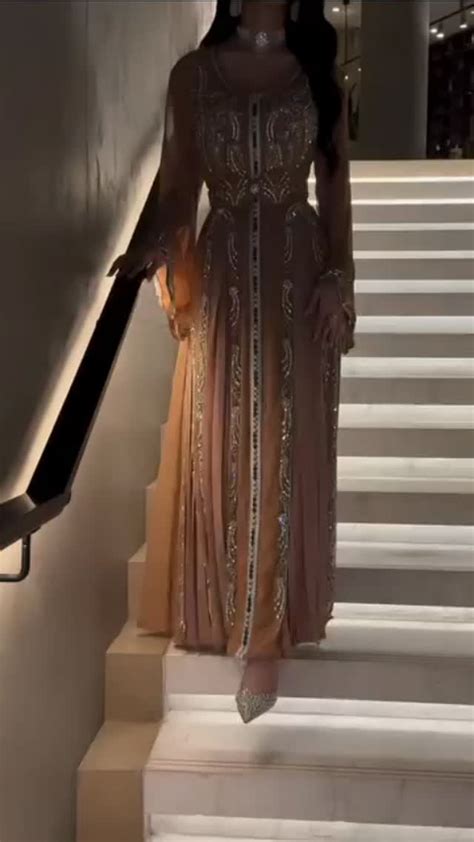 ‎بوتيك فساتين سهرة 💃‎ ‎تألقي بكل سهرة مع فساتيننا المميزة 💃🏻 للطلب