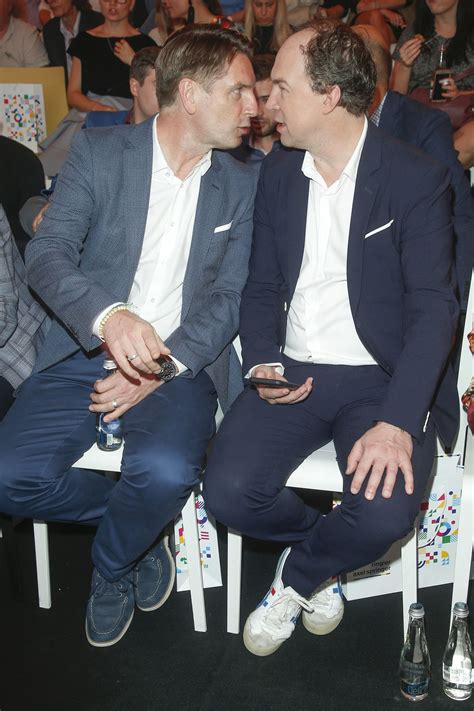 Afera Dziennikarz Michał Pol Porównał Idealne Pączki Do Piersi Młodych Dziewczyn Kozaczek