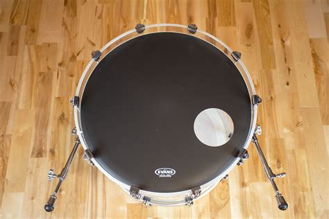 Evans Eq3 Onyx Bass Drum Reso Head With Port Sizes 18 To 26 Drumazon