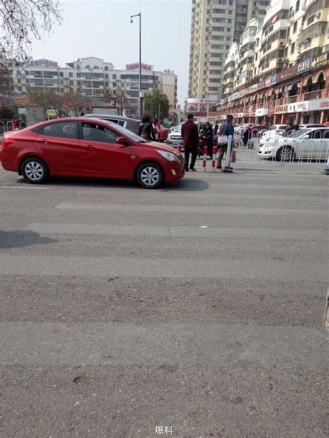 南陽人民南路府衙前一路口無紅綠燈存隱患 每日頭條