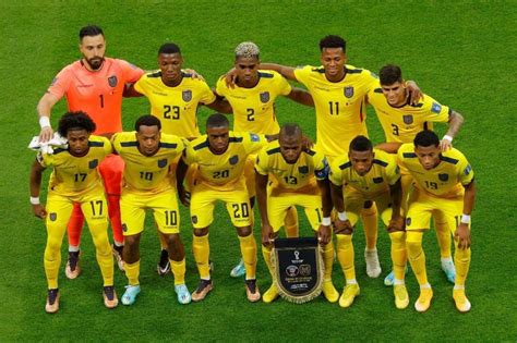 Abertura E 1º Jogo Veja Imagens Da Estreia Da Copa Do Mundo🍭 Encontre