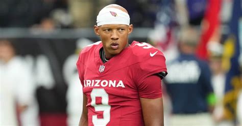 Joshua Dobbs Makes Vikings Debut After Rookie Qb Jaren Hall Exits With