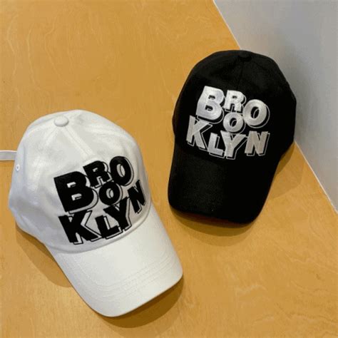 빅볼캡소두핏 연예인핏 빅로고 남녀공용 커플 대두커버 브루클린 로고패치 모자 에이블리