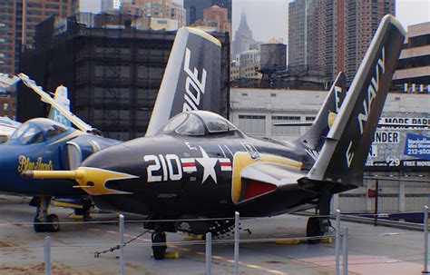 Plastic Models On The Internet Aircraft Walkaround Vol60 Grumman F9f