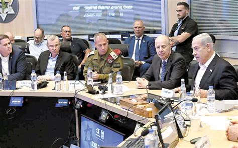 Une ONG locale les attaque pour crimes de génocide et de guerre Des