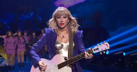 פרסי ה Mtv טיילור סוויפט חוזרת לבמה מיסי אליוט מקבלת כבוד מעריב