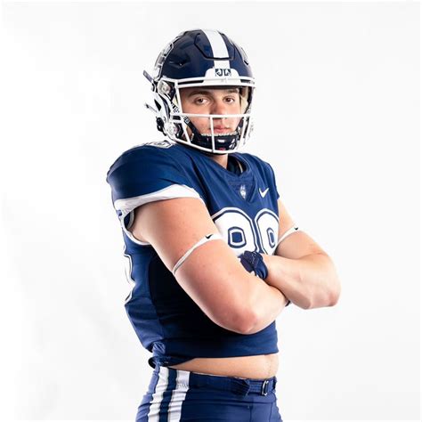 Cooper Ackerman 88 The Uconn Nil Store