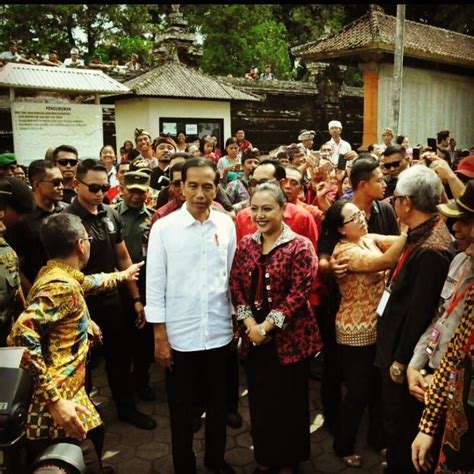 Profil Mantan Bupati Tabanan Eka Wiryastuti Divonis 2 Tahun