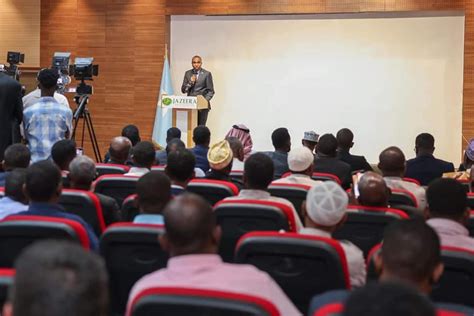 Raiisul Wasaare Xamsa Oo Daah Furay Dhoofinta Hilibka Xoolaha Soomaaliya