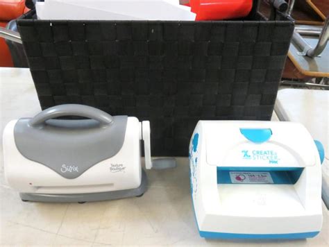 Lot Xyron Sticker Maker And Sizzix Embossing Machine