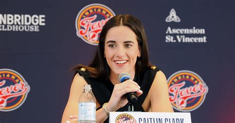 Reporter Apologizes After Viral Caitlin Clark Video At Fever S WNBA Draft Presser News Scores