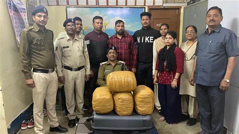 Bilaspur Railway Crime News 60 किलो गांजा के साथ दिल्ली के तीन तस्कर