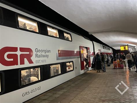 ტექნიკური პრობლემის გამო ბათუმი თბილისის რეისი შეფერხდა Adjara Tv