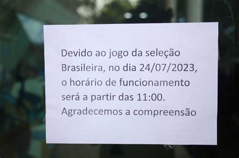 Jogo do Brasil deixa população confusa sobre funcionamento de órgãos