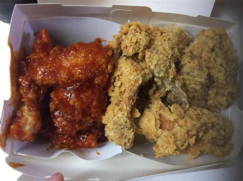 Bhc 치킨 후라이드 양념 반반 역시 진리 네이버 블로그