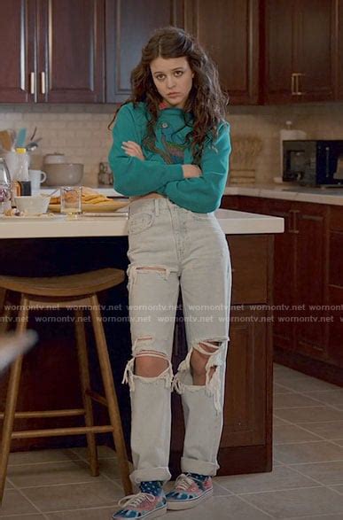 Maxine Baker Outfits And Fashion On Ginny And Georgia Sara Waisglass