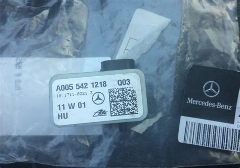 Датчик ускорения. — Mercedes-Benz GL-Class (X164), 3 л, 2011 года ...