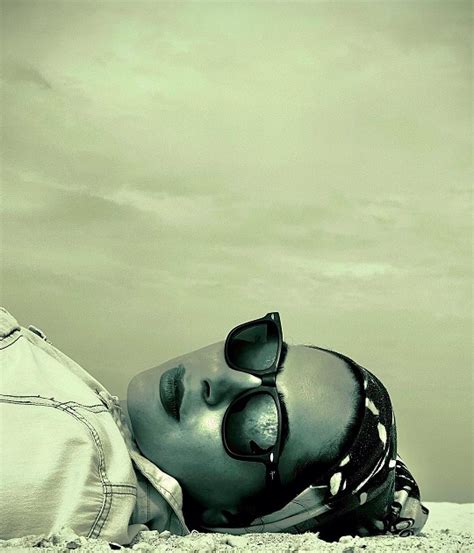 عکس لب آبی سمانه پاکدل خانم بازیگر حمام آفتاب گرفت