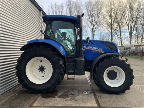 New Holland T7 210 PC Bouwjaar 2017 Tractor L M B Landbouwhuis