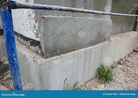 Foundation Repair Warning Signs House Foundation Repair Foundation