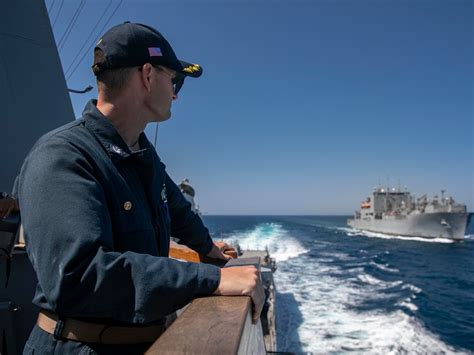 Dvids Images Uss Delbert D Black Conducts Ras With Usns Matthew Perry [image 7 Of 7]