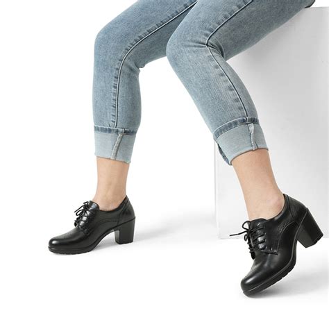 12 Types Of Business Casual Shoes For Womens Outfits