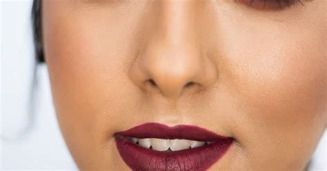Nail Inner Corner Eyeliner With These 8 Tips