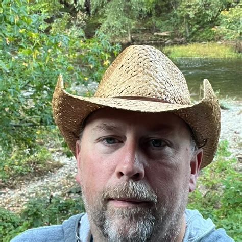 Eric Ericlhubbard • Threads Say More Eric Ericlhubbard • Threads Say More